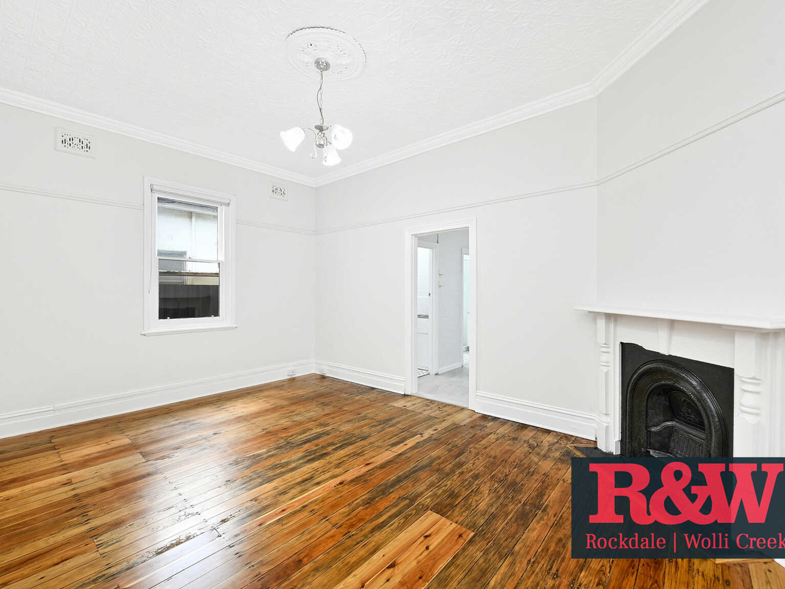 Semi-detached For Lease - 109 Harrow Road Bexley